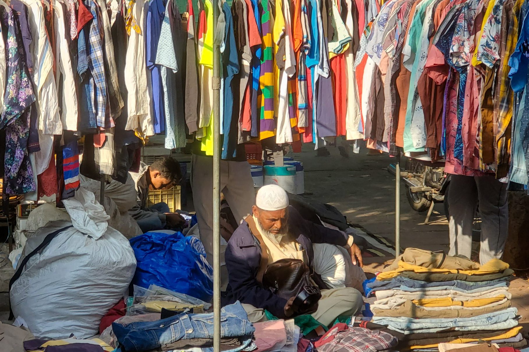 CASE STUDY: GUJARI BAZAAR - Visual Culture